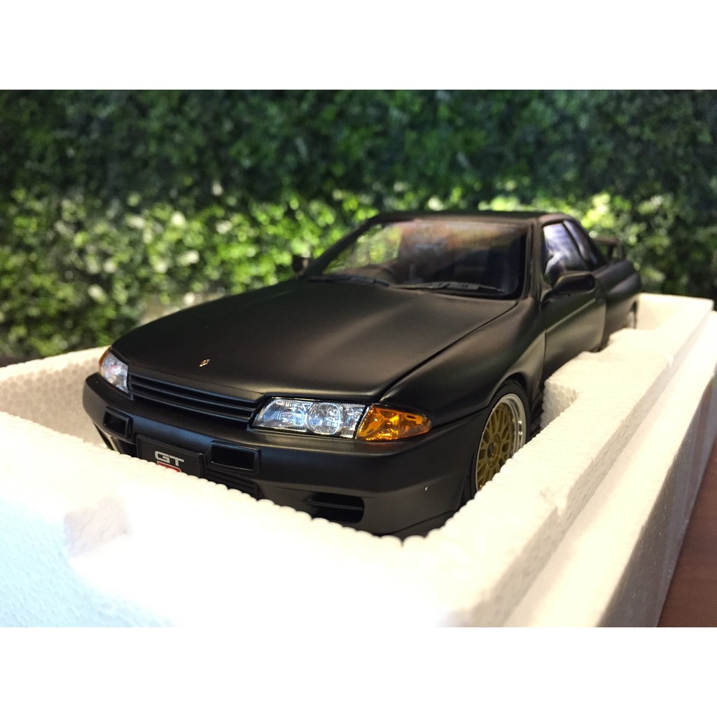 1/18 Autoart Nissan Skyline GT-R (R32) V-SPEC II Black【MGM】 | 蝦皮購物