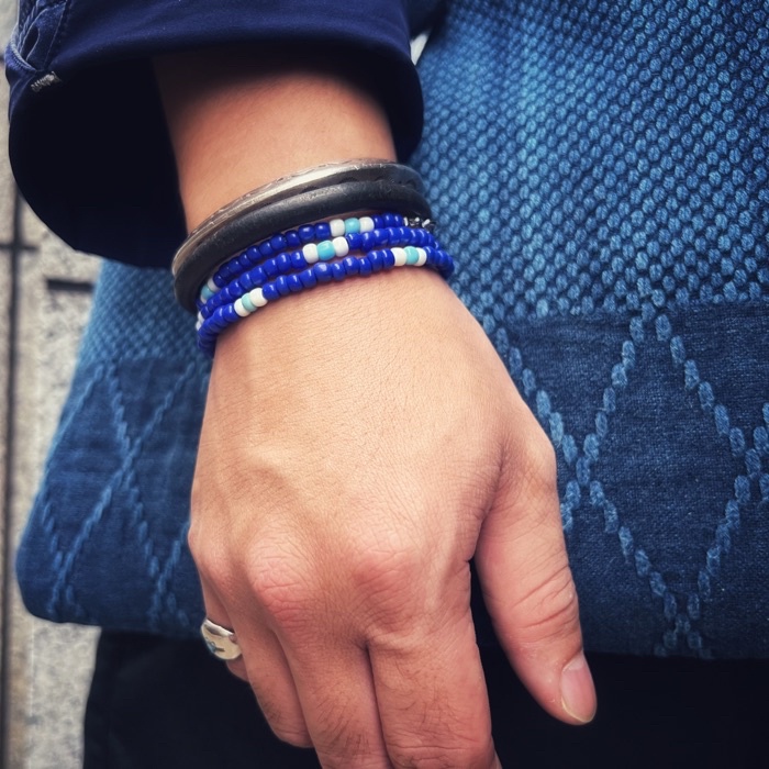 [澤山]日本琉璃色珠多功能項鍊 手環 眼鏡鏈 口罩鏈 湛藍/白（Goro’s tk hb 鷲見 菊地健） | 蝦皮購物