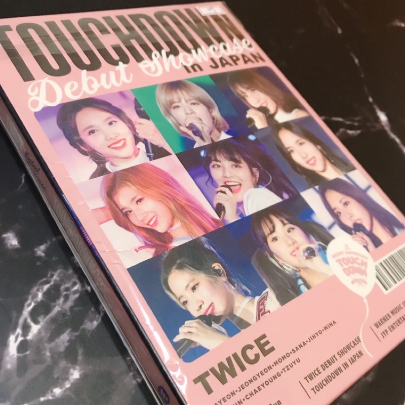 Twice debut showcase touchdown in Japan | 蝦皮購物