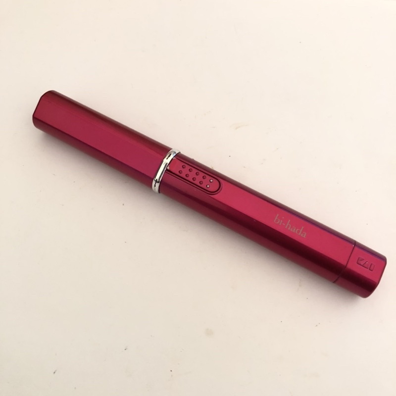 [沐沐屋]貝印 KAI bi-hada L型音波震動水洗式電動修眉刀 (刀頭可替換） ️ | 蝦皮購物