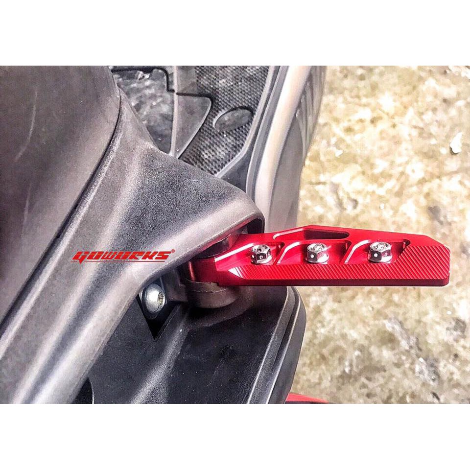 佐騰 GOWORKS 通用款飛旋踏板 後座腳踏 ★朝幸機車行★SMAX FORCE BWS 勁戰 雷霆 彪琥 G5 G6 | 蝦皮購物