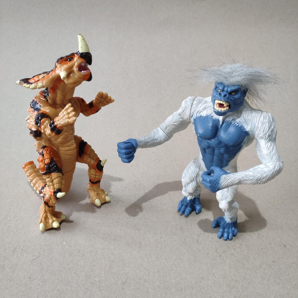 彩星Playmates絕版老玩具Primal Rage Blizzard白毛金剛與Armadon恐龍可動公仔 | 蝦皮購物