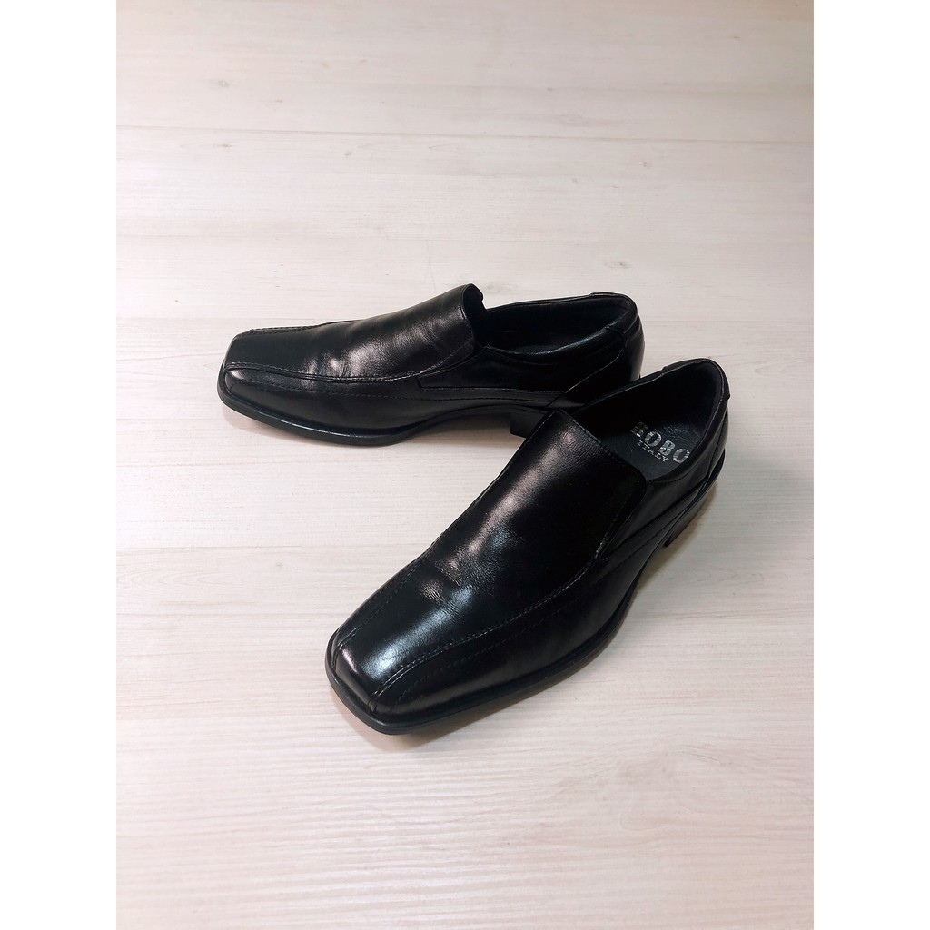 嚕嚕的二手市集 』【男性二手皮鞋】BOBO ITALY 黑色素面皮鞋，鞋號 39 號，Made in Taiwan | 蝦皮購物