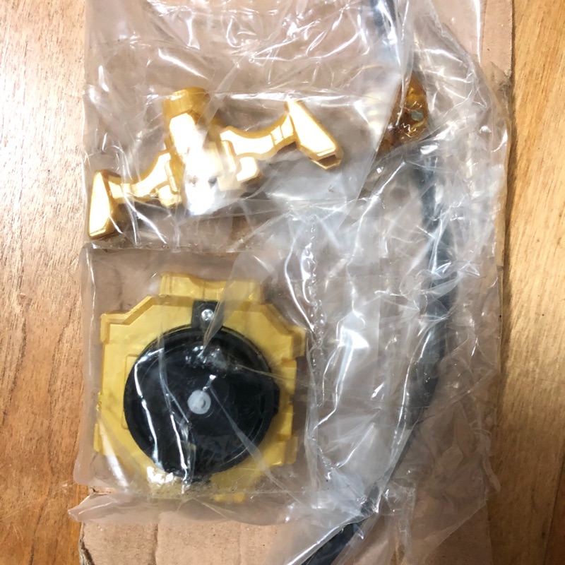 現貨 馬上寄 麗嬰公司貨 B00 全國大賽會場限定款 正版 戰鬥陀螺 金鎮魂 雙向 發射器 黃金 | 蝦皮購物