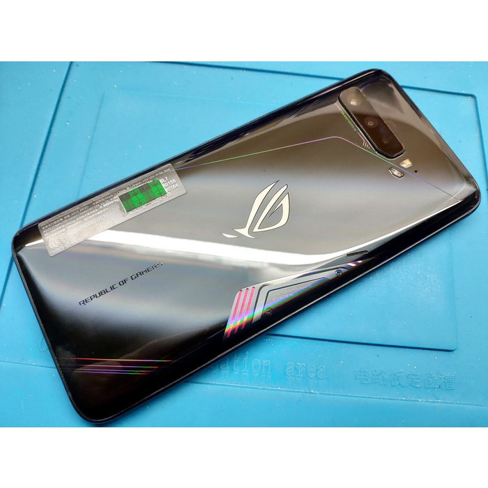 三重華碩手機維修 ASUS ROGPHONE3 換背蓋 ZS661KL ROGPHONE2背面玻璃破裂維修 rog3背蓋 | 蝦皮購物