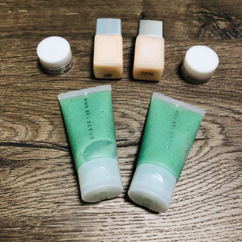 RMK隔離乳（15ml),玫瑰潔顏凝霜(2.5g),果粒潔顏冰砂(30g) | 蝦皮購物