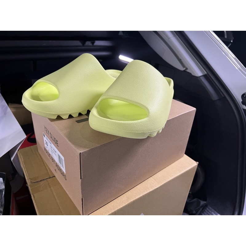 全新 Adidas Yeezy SLIDE Glow Green US10 HQ6447 美國公司貨 台北 | 蝦皮購物