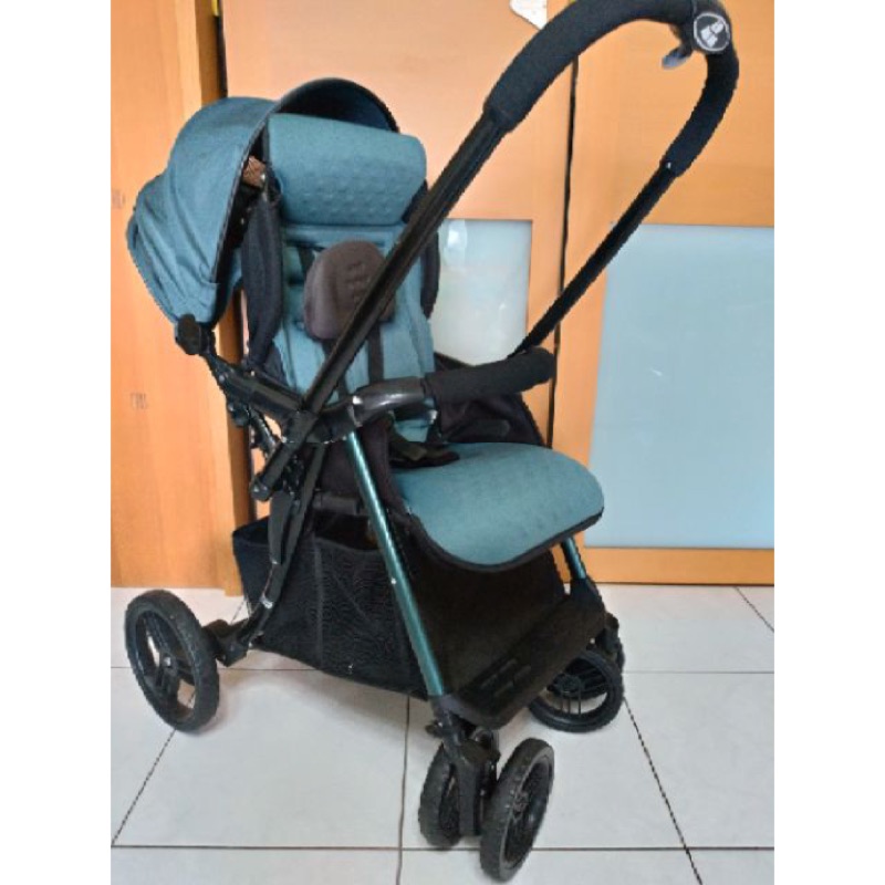 Combi mega ride 嬰兒手推車/雙向推車/高景觀全罩舒適感嬰兒推車 | 蝦皮購物