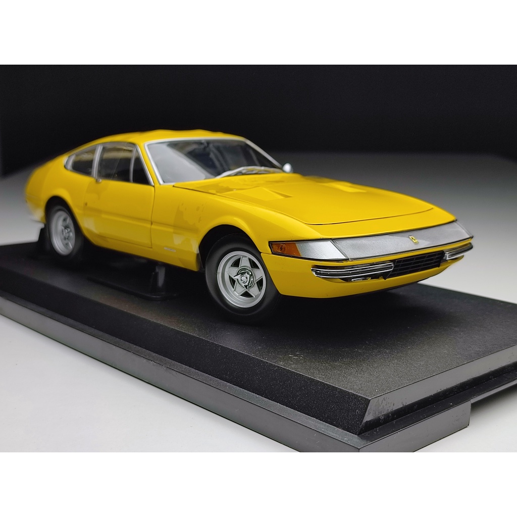 Ferrari 365 GTB/4 Daytona 1969 1/18 Kyosho | 蝦皮購物
