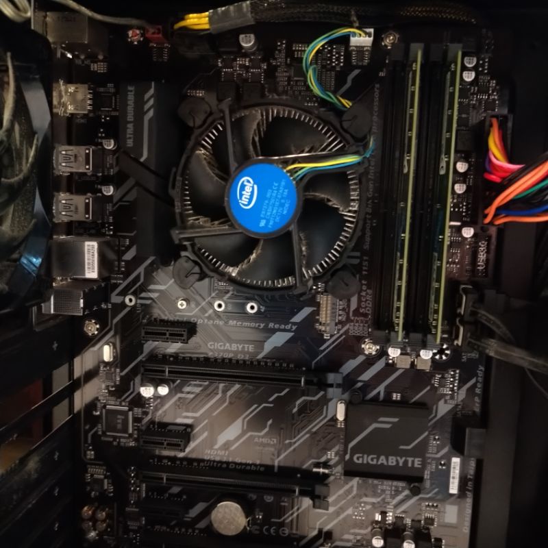 Intel I5-8400、Z370P D3、美光 8G/D4/2666*2、曜越 TR2 600W 金牌 | 蝦皮購物