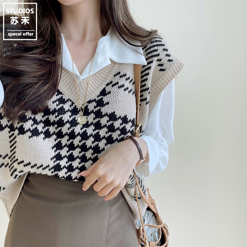 Waroom|現貨 秋冬韓國針織V領格紋馬甲+白色襯衫|女裝|套裝|疊穿|兩件套|毛衣背心|針織背心|馬甲背心 1232 | 蝦皮購物