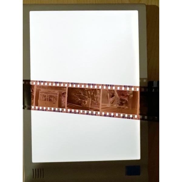 [日本製]HAKUBA 5700 輕薄型 攜帶型 看片燈箱 正片 底片燈箱 +變壓器+防撞包 gooddesign得獎 | 蝦皮購物