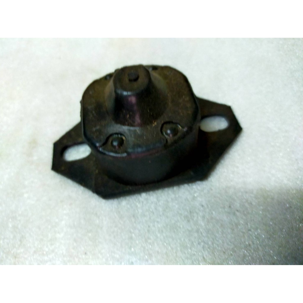 三菱汽車 MITSUBISHI 福壽系列 FUSO FV320 FV330 1984 1995年 車頭橡墊(後) 台製 | 蝦皮購物