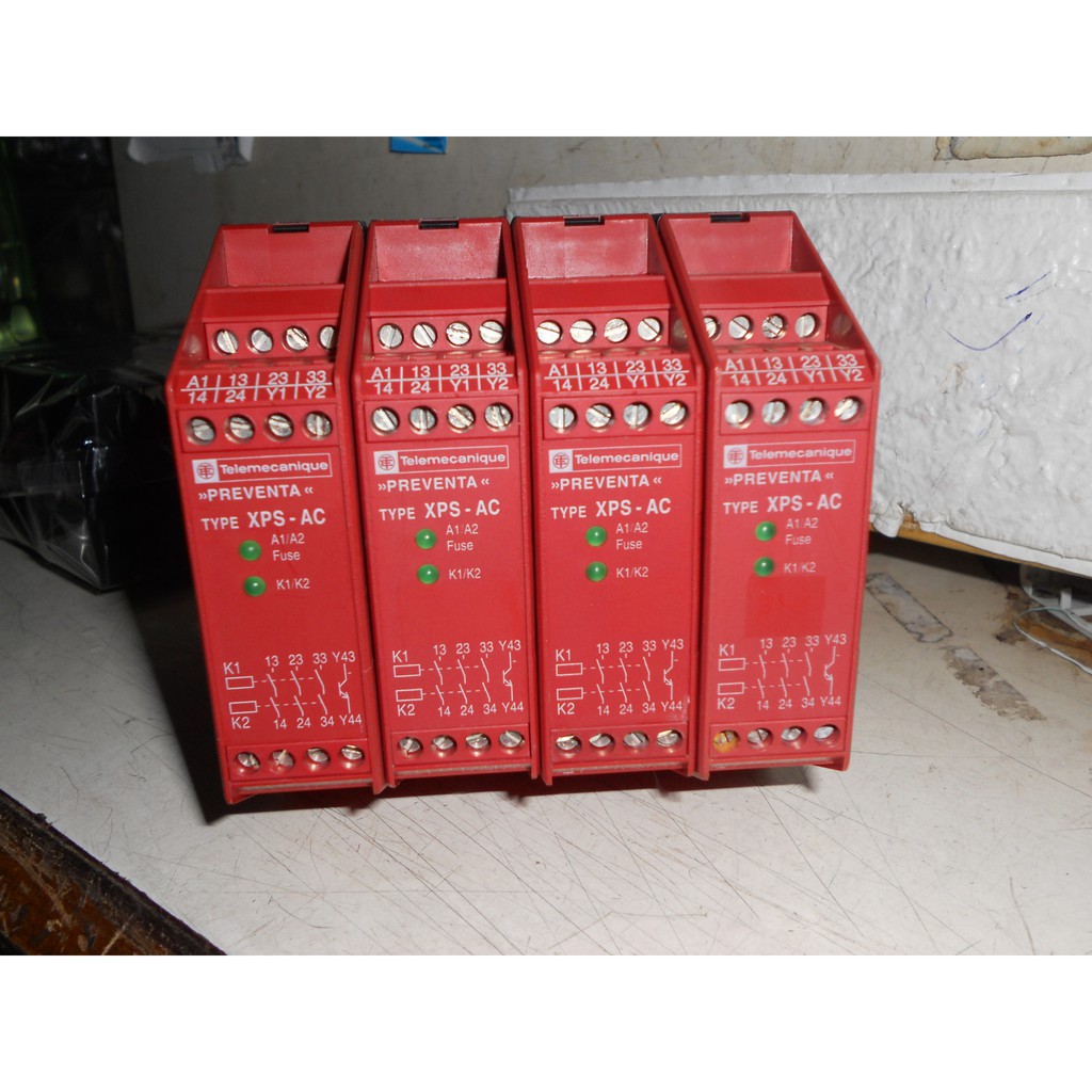 Telemecanique XPS-AC 安全繼電器XPSAC5121 (同Schneid 施耐德) (後) | 蝦皮購物