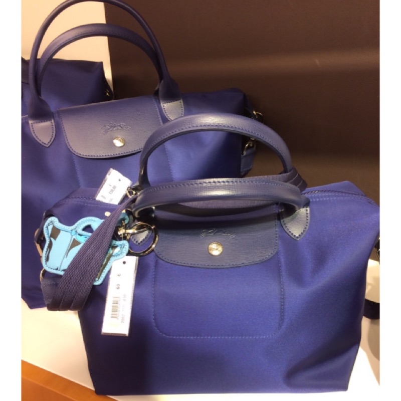 LongChamp M 深藍 附帶 中型全新現貨一 | 蝦皮購物