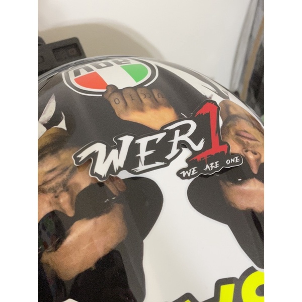WER1 貼紙 新上架 We Are One | 蝦皮購物