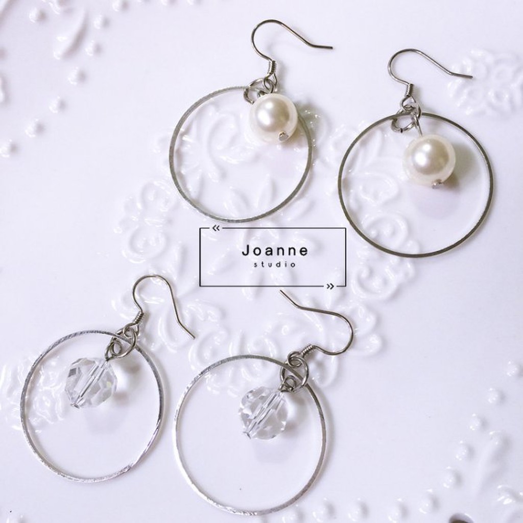 『Joanne studio』繞圈圈系列- #057 簡單圈圈+珍珠 +水晶 款 施華洛世奇水晶 耳勾 耳環 | 蝦皮購物