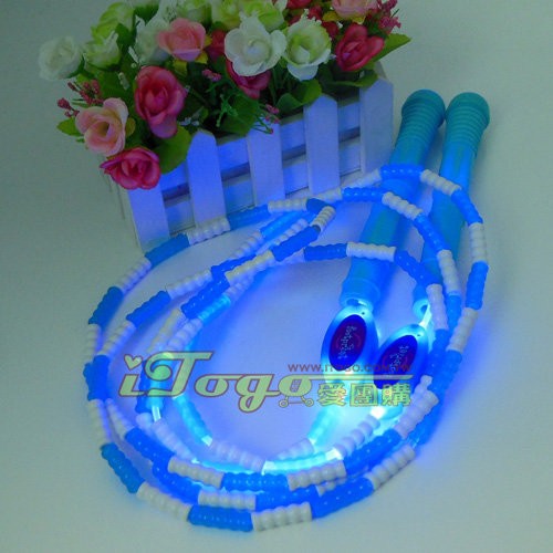 [愛團購 iTogo]LED跳繩發光跳繩發光竹節跳繩閃光跳繩LED發光繩390元(隨機出貨價) | 蝦皮購物