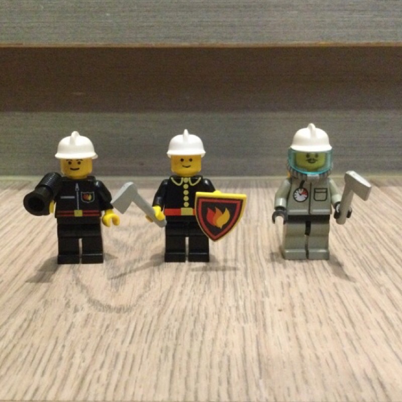 LEGO樂高經典絕版CITY城市系列救火隊/消防隊隊員人偶組 | 蝦皮購物