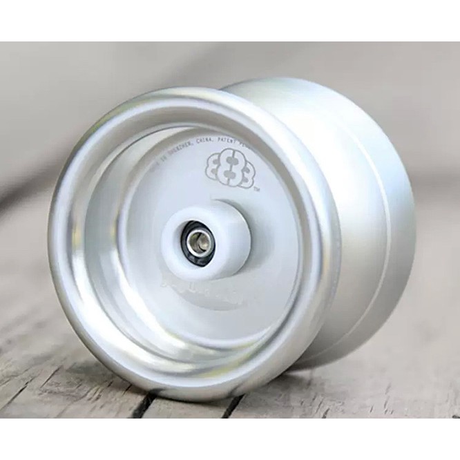 美國品牌 送多樣贈品 YYF 888 世界冠軍 性能優異 高手專用 物超所值 悠悠球 YOYO球 溜溜球 台灣現貨 | 蝦皮購物