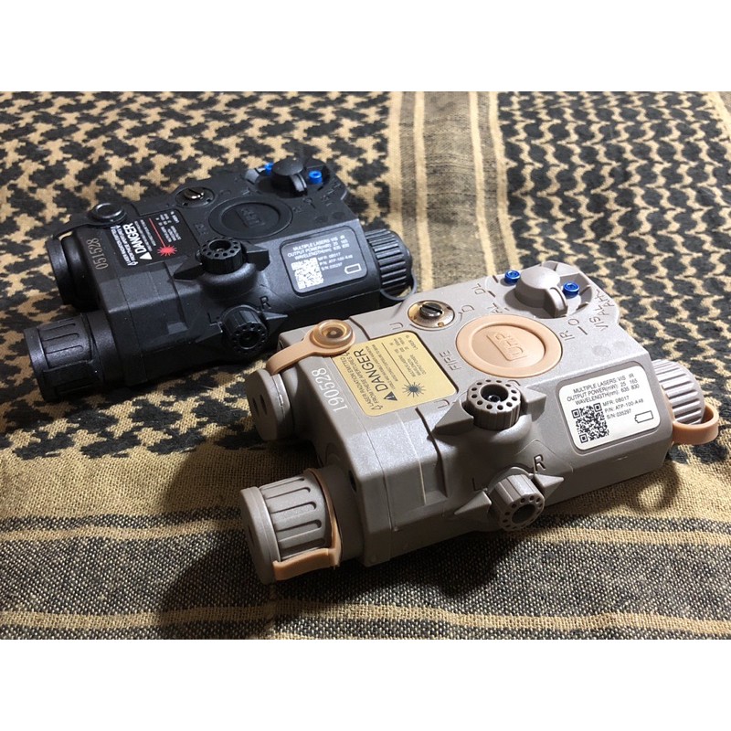 元素element 複刻 PEQ15 LA5 C UHP 無功能裝飾、造型、模型、電池盒 (沙色 . 黑色) | 蝦皮購物