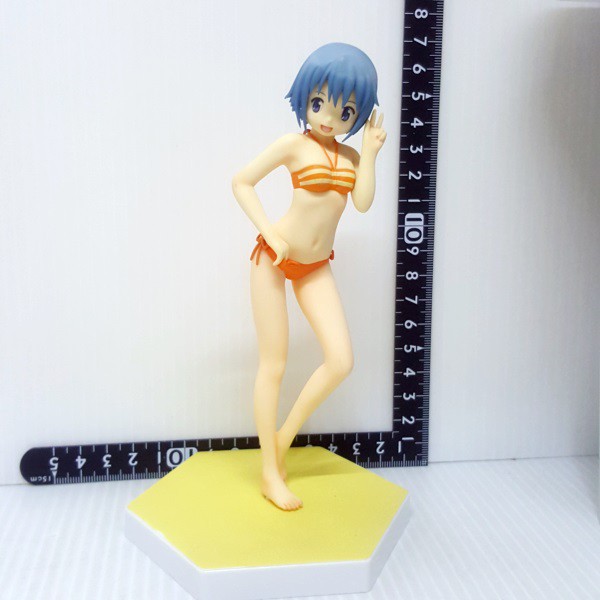 《日版》無盒 如新 WAVE 魔法少女小圓美樹沙耶香BEACH QUEENS Ver.2 泳裝 1/10模型 | 蝦皮購物