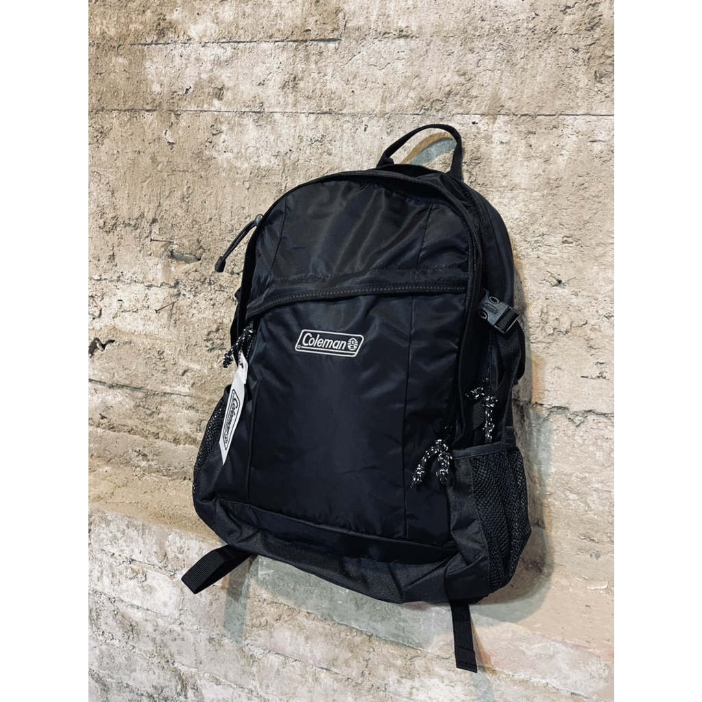 {XENO} 現貨 Coleman 25 Walker 25L Daypack 後背包 尼龍 防水 輕量 戶外 | 蝦皮購物