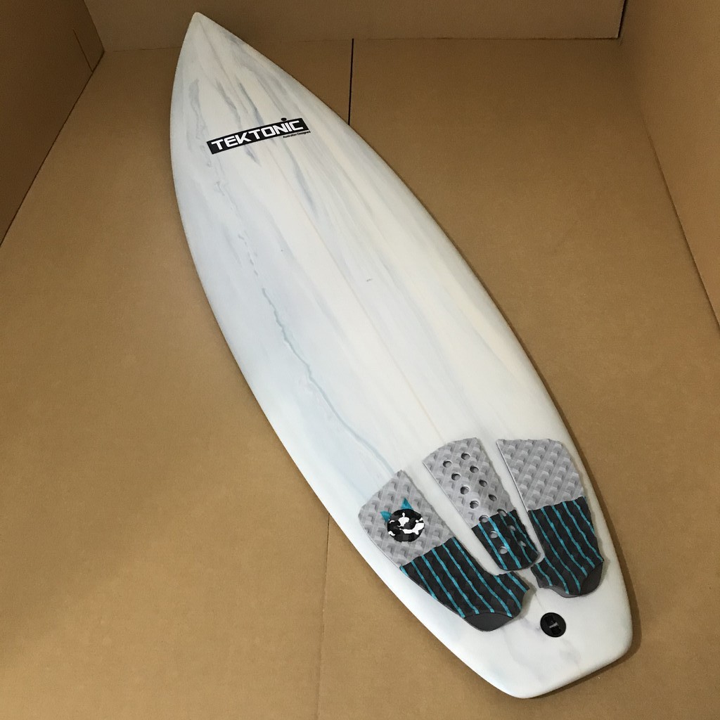 [台灣現貨] 衝浪板 澳洲品牌 全新EPOXY 6'0 FCS1 浮力33 | 蝦皮購物