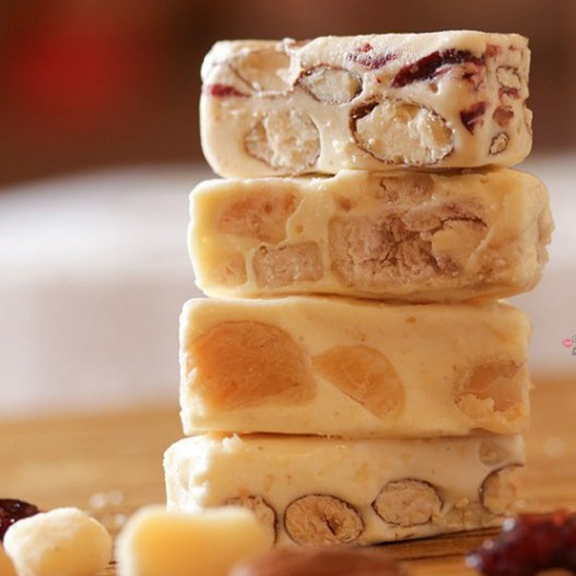 賀蜜雅-手作牛軋糖300克-夏威夷豆/蔓越莓杏仁/芋頭/杏仁/ HoMiYa Bakery | 蝦皮購物