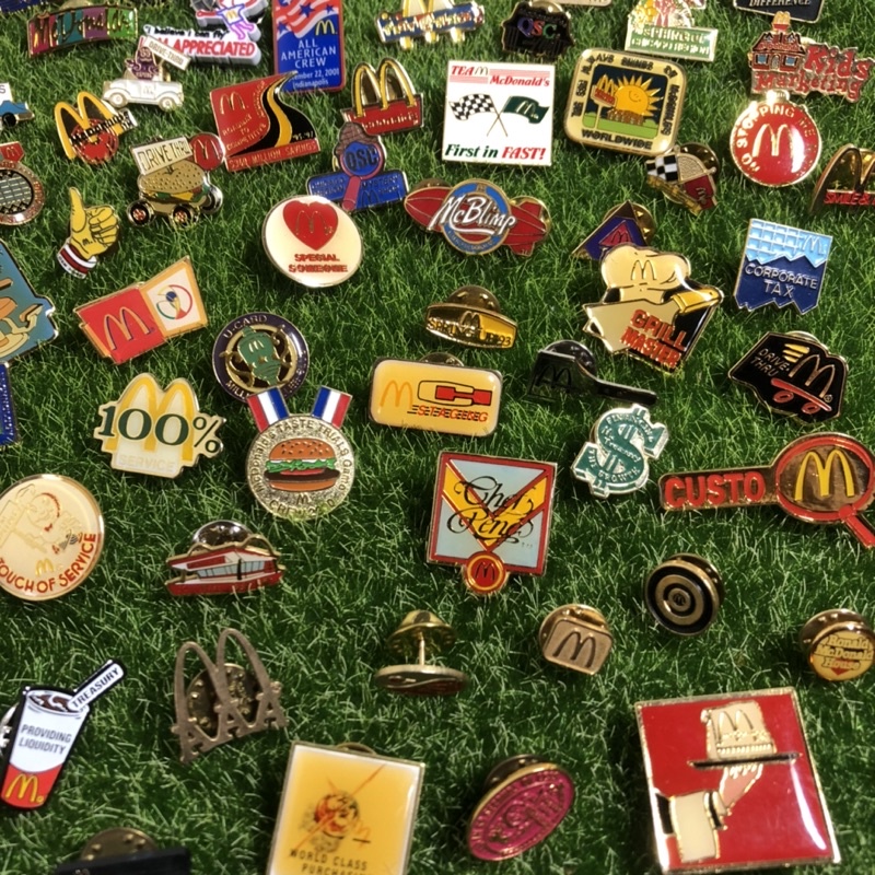 單售4 1990s 麥當勞徽章 Mcdonalds Pin 胸章 胸針 勳章 別針 麥當勞 麥當勞收藏 玩具 蝦皮購物