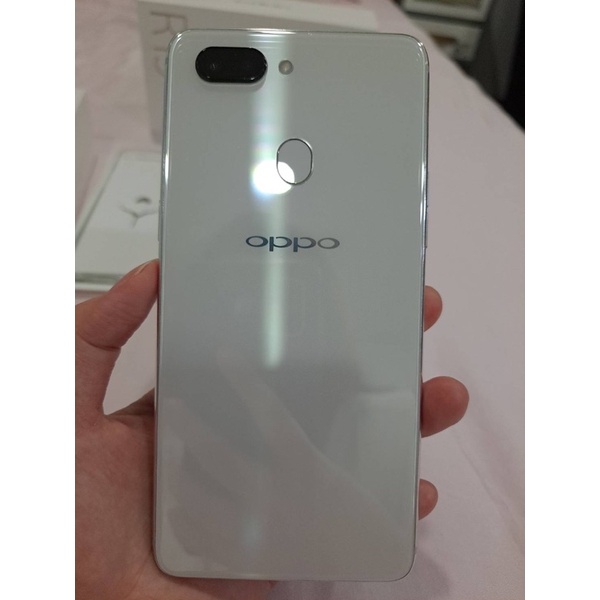 9成新。OPPO R15 AI智慧美顏手機。2000萬畫素。雪白。 | 蝦皮購物