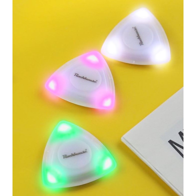 發光彈片 Rockhouse 大三角 LED 發光PICK 三邊厚度 匹克 撥片 彈片 | 蝦皮購物