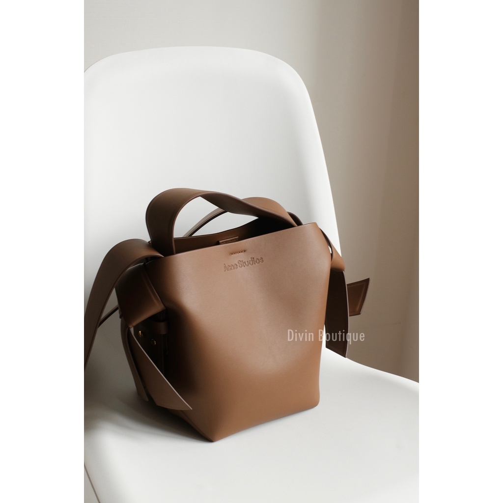 Acne Studios Musubi Mini/ Carmel Brown | 蝦皮購物