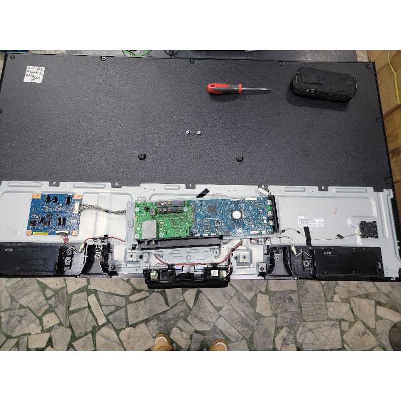 電視維修材料。SONY。KDL-55W800B。接收模組＋按鍵版。脚座。喇叭。燈條。拆機良品。 | 蝦皮購物
