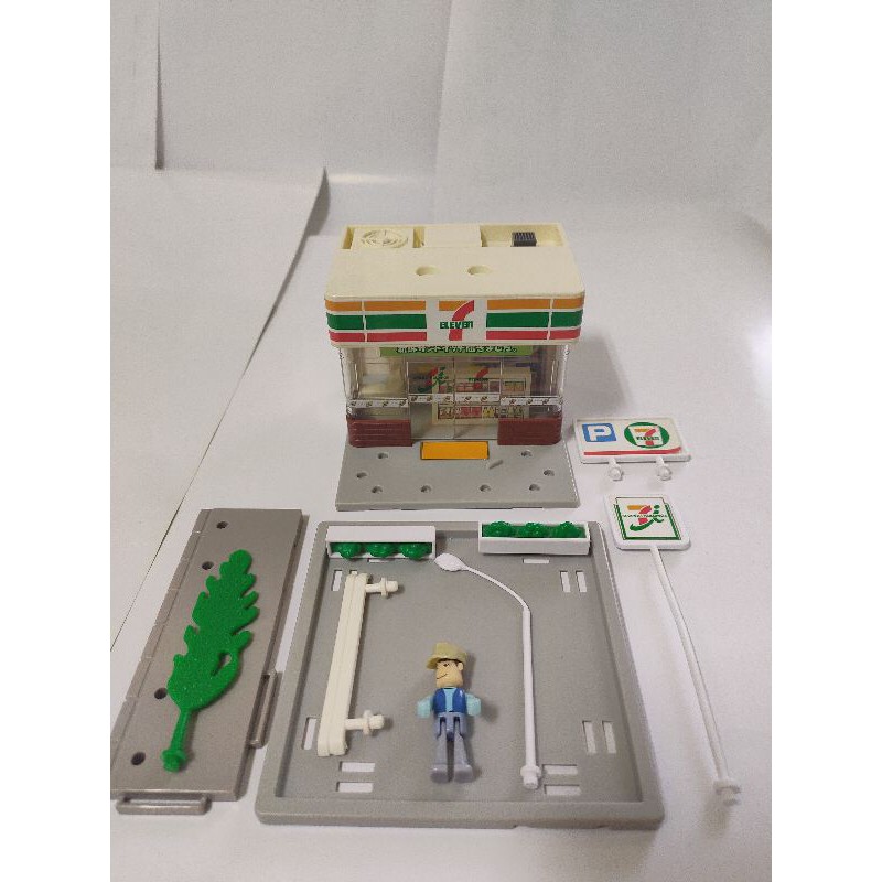 31日本二手tomy 7-11場景，含人偶，少後門，龜毛者務下單 | 蝦皮購物