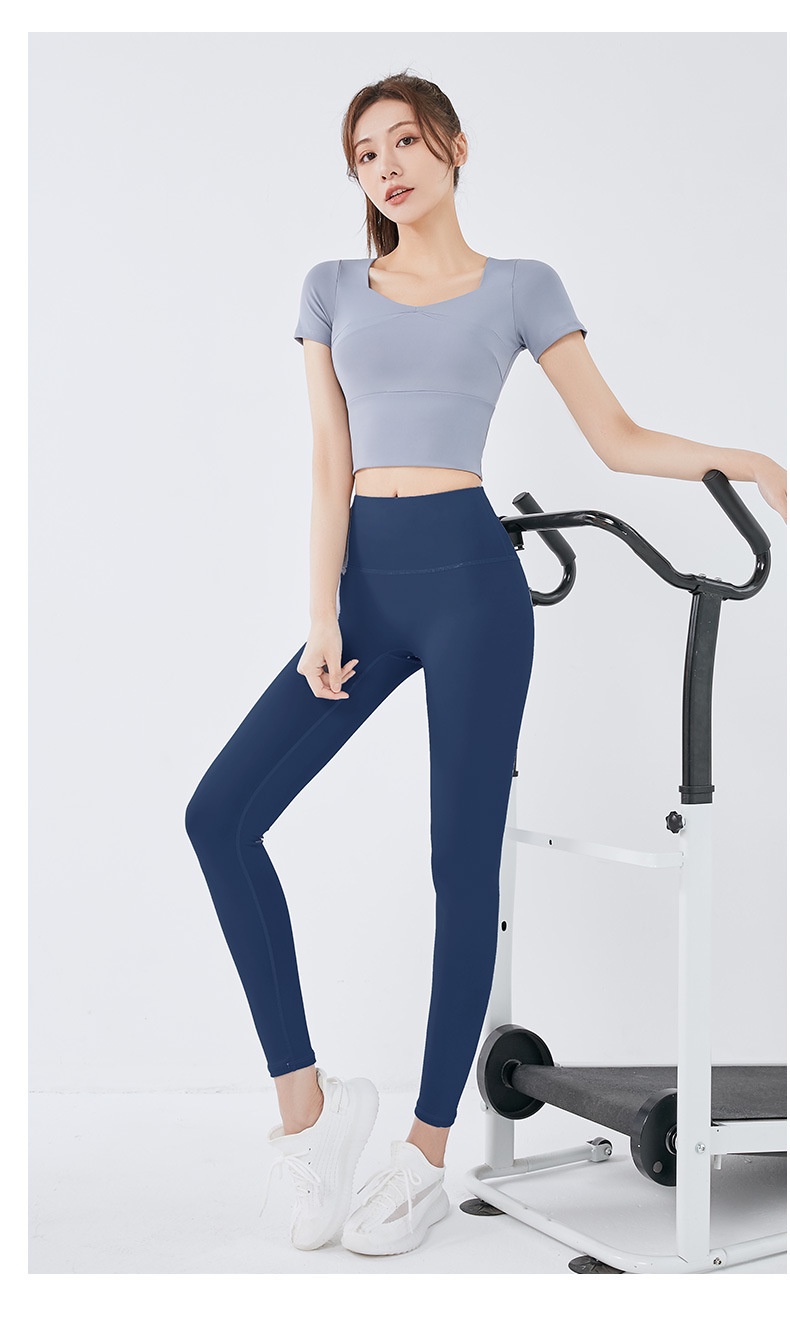 Fit.HER 瑜伽服運動上衣 女士短肚臍裸速乾帶胸罩緊身裸感透氣健身短袖 | 蝦皮購物