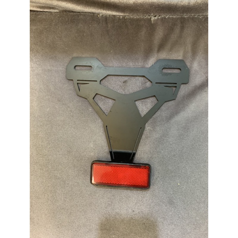 Kyl 反光片支架 牌架支架 牌架底板 牌架背板 可適用各牌架 force Smax Drg krv車牌背板 反光片 | 蝦皮購物