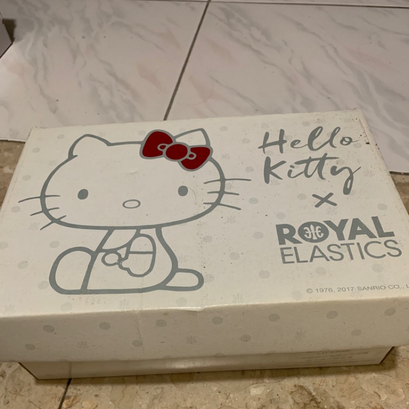 全新royal 球鞋 Hello kitty款 | 蝦皮購物