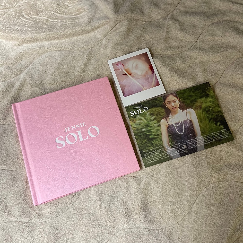 BLACKPINK JENNIE SOLO special Edition PHOTOBOOK / 筆記本/ 周邊 | 蝦皮購物