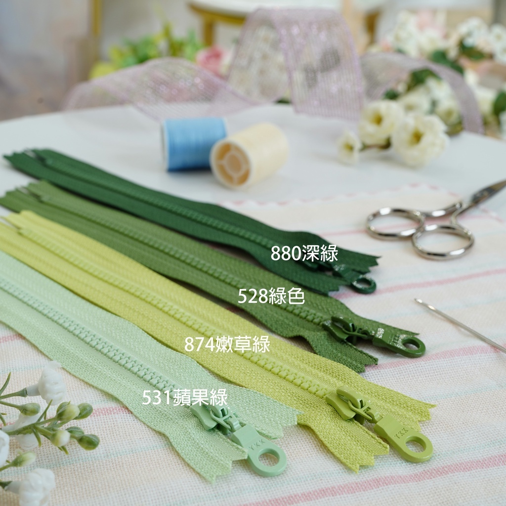 玩玩布｜YKK 4吋塑鋼拉鍊 3V燈泡頭(約10cm) | 蝦皮購物