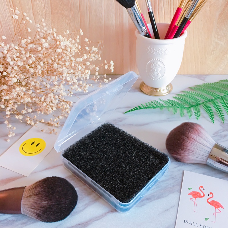 現貨 加大版 化妝刷清潔盒 乾洗刷具盒 Color Switch Brush Cleaner 化妝刷清潔海綿 洗刷棉 | 蝦皮購物