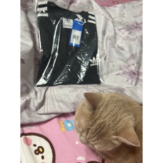 全新 Adidas ED6116 三葉草 雙臂三線 黑 s號 不正退費！！ | 蝦皮購物