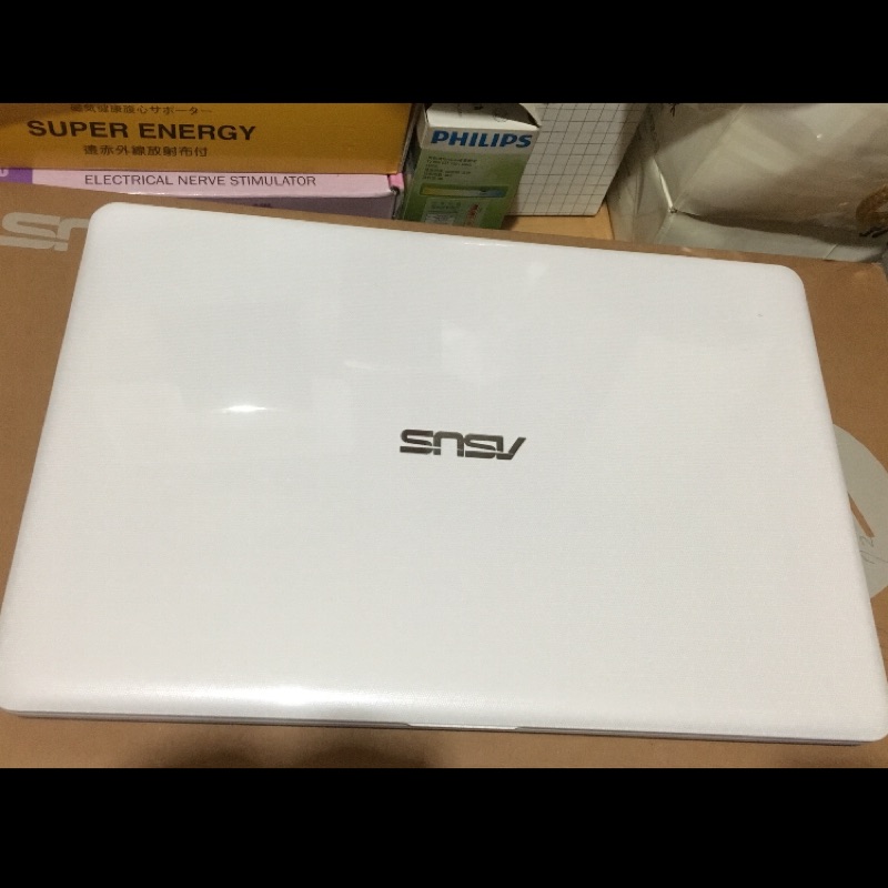 近全新 ASUS model E203N 筆記型電腦/製造日期2018.05 | 蝦皮購物