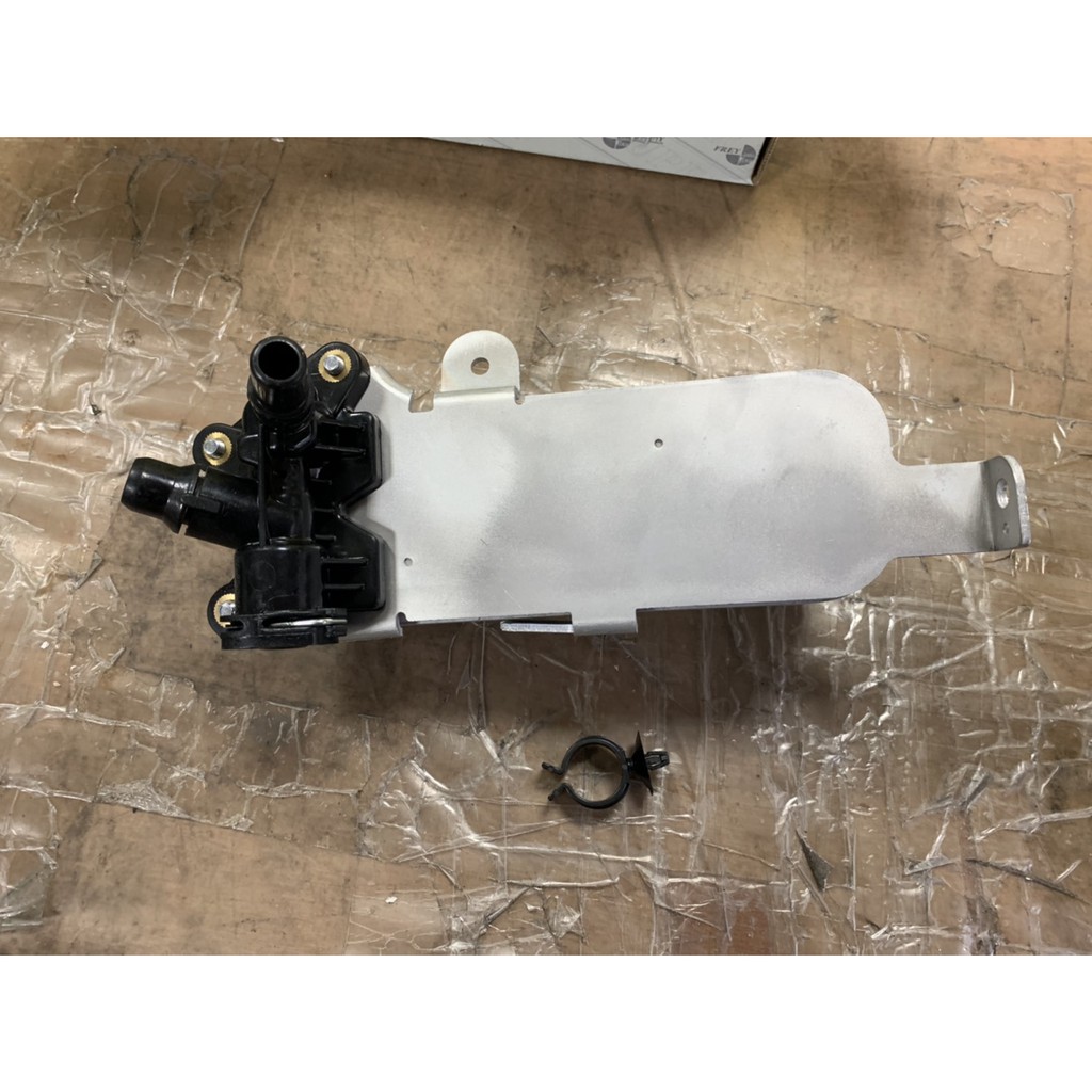 BMW F20 F21 F22 F23 F30 F31 F34 F32 F33 F36變速箱冷卻器17217600553 | 蝦皮購物