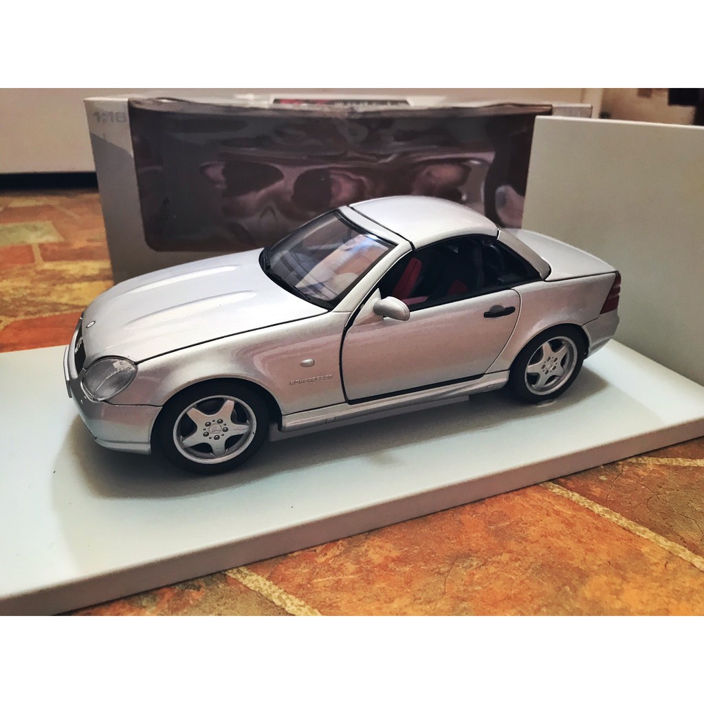 UT MODELS 1/18 Mercedes Benz このむ SLK AMG 230 Silver UT MODELS 1/18 Mercedes Benz このむ SLK AMG 230 Silver