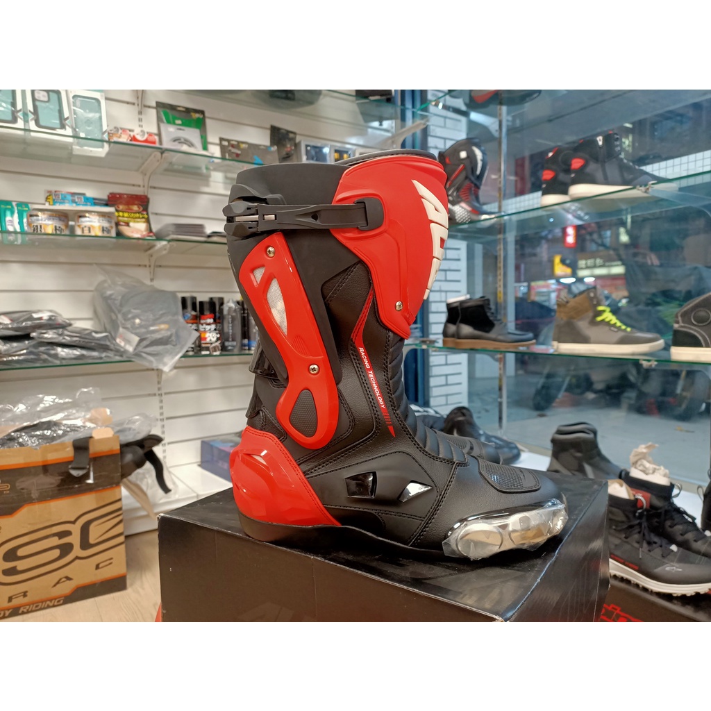 【松部品】美國 AUGI AR1 黑紅 競技車靴 AR-1 長筒車靴 賽車靴 公路靴 舒適透氣 競技 免運費 | 蝦皮購物