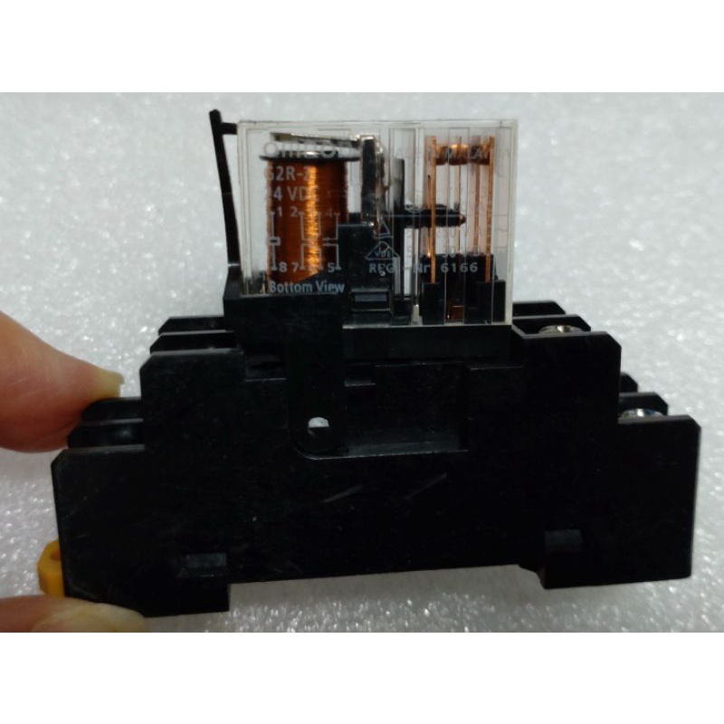 🌞二手現貨保固 歐姆龍OMRON繼電器 G2R-2 / -SN DC24V 8PIN 24VDC 底座 P2RF-08 | 蝦皮購物