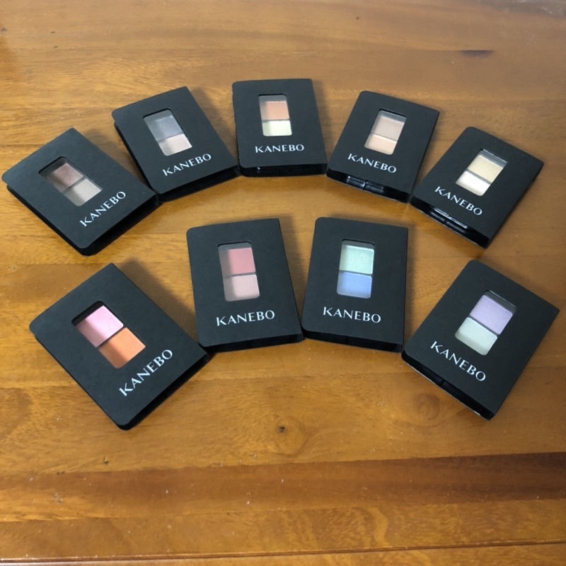 Kanebo 佳麗寶 唯一無二雙色眼影 1.4g 全新 效期：2026年 | 蝦皮購物
