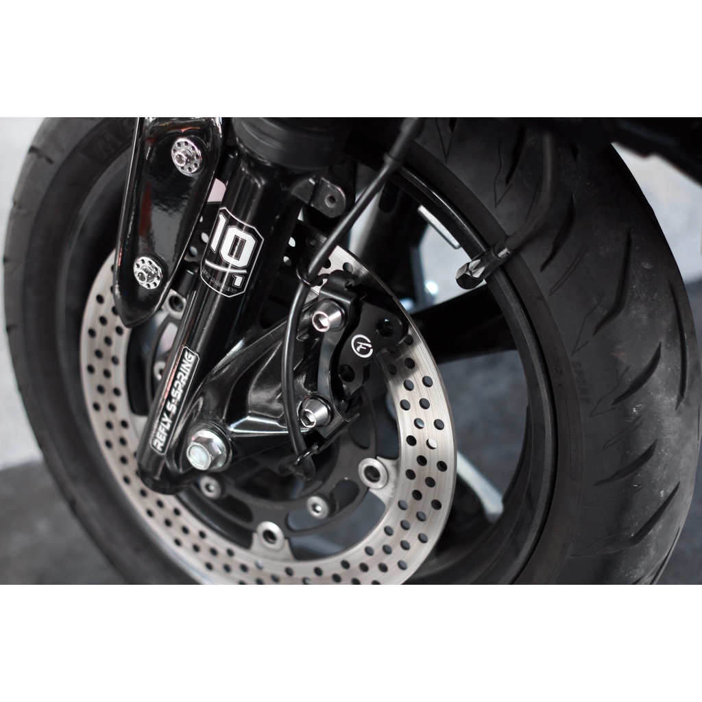 [對四卡座] FORCE155 / SMAX155 ABS 對四卡鉗座 轉接座 卡鉗座 267MM 碟盤 BREMBO | 蝦皮購物