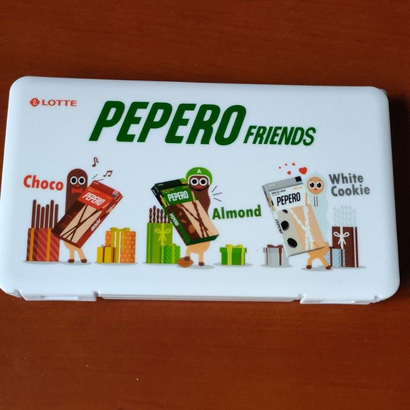 PEPERO FRIENDS 口罩收納盒（全新品） | 蝦皮購物